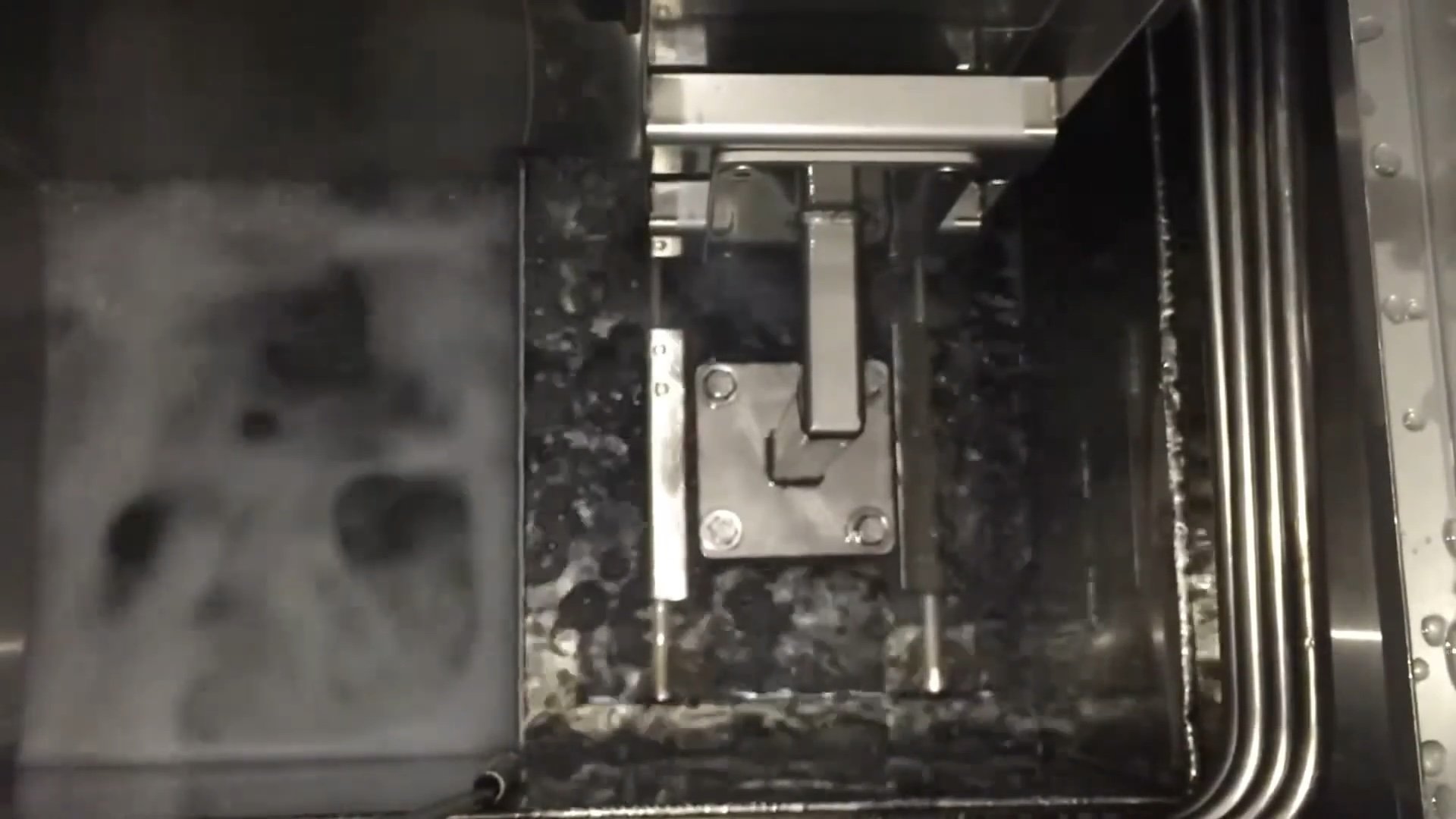 Choosing a Vapor Degreaser Solvent | BestSolv® vs Novec™